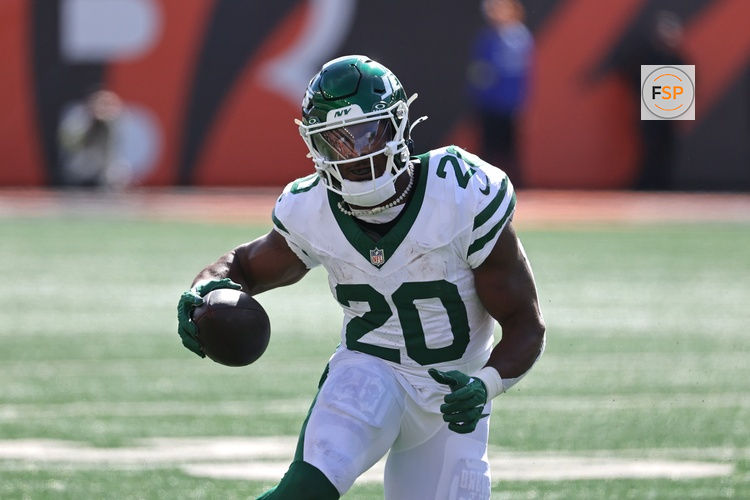 Week 10 Fantasy Football Trades: Breece Hall, David Montgomery and ...